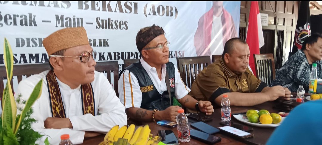 KETUA ( AOB ) ALIANSI ORMAS BEKASI H.M.ZAENAL ABIDIN MENYATAKAN SIKAP SIAP MENYSUSESKAN PILKADA ...